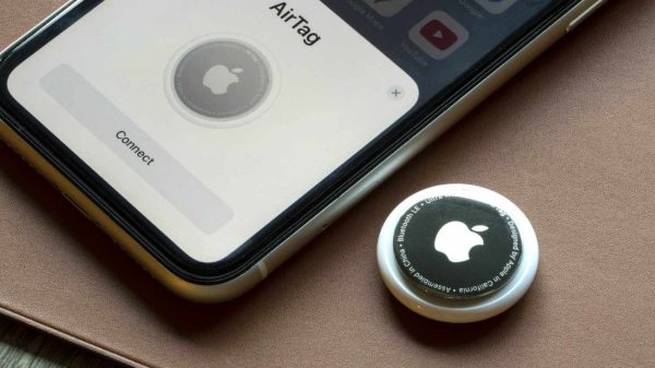 How Do AirTags Work? Everything You Need to Know - ZoomOn